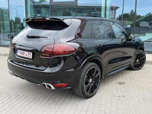 Black Porsche Cayenne 2012 in Utena, with an engine capacity of 2.97 L and mileage of 267 thousand km for 15695 €, photo 10 on AUTOMOTO.COM.LV