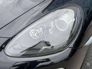 Black Porsche Cayenne 2012 in Utena, with an engine capacity of 2.97 L and mileage of 267 thousand km for 15695 €, photo 16 on AUTOMOTO.COM.LV