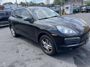 Melns Porsche Cayenne 2012 Viļņa, ar dzinēja tilpumu 4.81 L un nobraukumu 311 tūkst. km par 7450 €, foto 3 vietnē AUTOMOTO.COM.LV