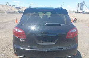 Melns Porsche Cayenne 2012 Viļņa, ar dzinēja tilpumu 4.81 L un nobraukumu 311 tūkst. km par 7450 €, foto 9 vietnē AUTOMOTO.COM.LV