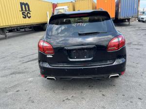 Melns Porsche Cayenne 2012 Viļņa, ar dzinēja tilpumu 4.81 L un nobraukumu 311 tūkst. km par 7450 €, foto 10 vietnē AUTOMOTO.COM.LV