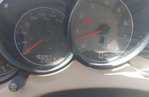 Melns Porsche Cayenne 2012 Viļņa, ar dzinēja tilpumu 4.81 L un nobraukumu 311 tūkst. km par 7450 €, foto 15 vietnē AUTOMOTO.COM.LV