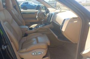 Melns Porsche Cayenne 2012 Viļņa, ar dzinēja tilpumu 4.81 L un nobraukumu 311 tūkst. km par 7450 €, foto 20 vietnē AUTOMOTO.COM.LV