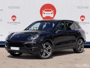 Melns Porsche Cayenne 2012 Tauragė, ar dzinēja tilpumu 3.00 L un nobraukumu 188 tūkst. km par 14500 €, foto  vietnē AUTOMOTO.COM.LV
