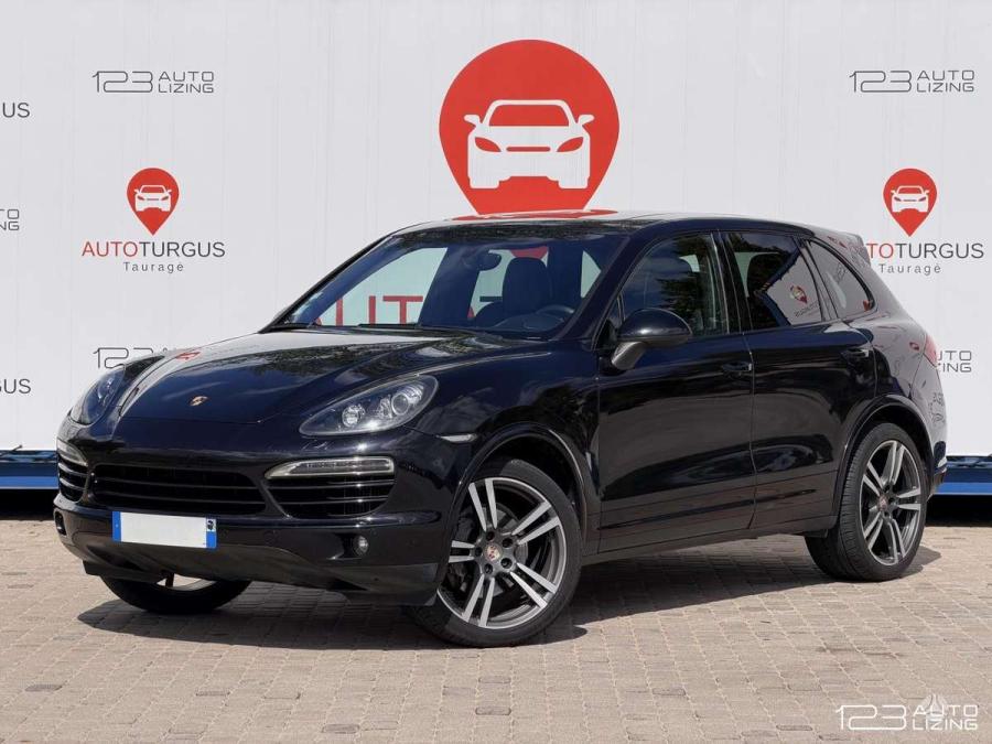 Melns Porsche Cayenne 2012 Tauragė, ar dzinēja tilpumu 3.00 L un nobraukumu 188 tūkst. km par 14500 €, foto 1 vietnē AUTOMOTO.COM.LV