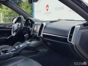 Melns Porsche Cayenne 2012 Tauragė, ar dzinēja tilpumu 3.00 L un nobraukumu 188 tūkst. km par 14500 €, foto 16 vietnē AUTOMOTO.COM.LV