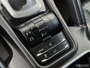 Melns Porsche Cayenne 2012 Tauragė, ar dzinēja tilpumu 3.00 L un nobraukumu 188 tūkst. km par 14500 €, foto 24 vietnē AUTOMOTO.COM.LV
