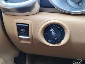 Black Porsche Cayenne 2012 in Klaipeda, with an engine capacity of 2.97 L and mileage of 272 thousand km for 13000 €, photo 26 on AUTOMOTO.COM.LV