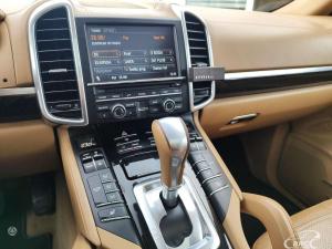 Black Porsche Cayenne 2012 in Klaipeda, with an engine capacity of 2.97 L and mileage of 272 thousand km for 13000 €, photo 31 on AUTOMOTO.COM.LV