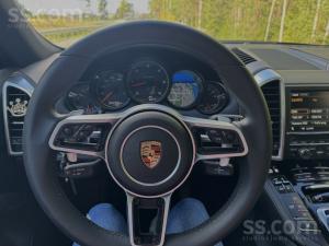 Melns Porsche Cayenne 2012 Aizkraukle, ar dzinēja tilpumu 3.00 L un nobraukumu 240 tūkst. km par 18500 €, foto 8 vietnē AUTOMOTO.COM.LV