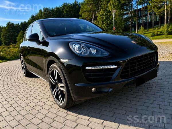 Melns Porsche Cayenne 2012 Rīga, ar dzinēja tilpumu 3.00 L un nobraukumu 138 tūkst. km par 21500 €, foto 1 vietnē AUTOMOTO.COM.LV