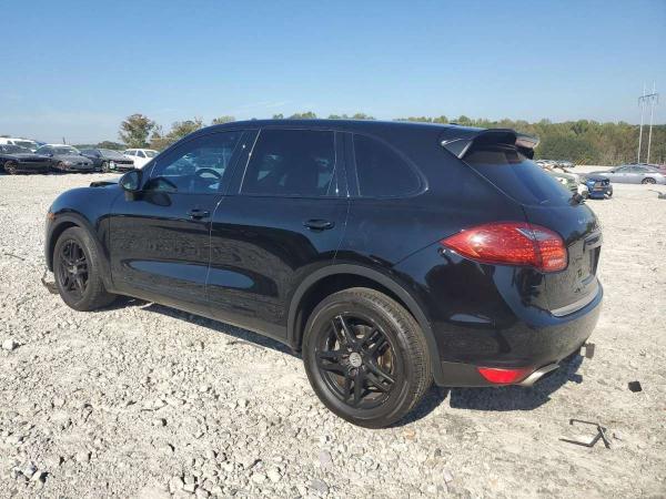 Black Porsche Cayenne 2013 in Vilnius, with an engine capacity of 4.81 L and mileage of 267 thousand km for 6400 €, photo 7 on AUTOMOTO.COM.LV