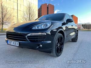 Melns Porsche Cayenne 2013 Tartu, ar dzinēja tilpumu 4.20 L un nobraukumu 250 tūkst. km par 14900 €, foto  vietnē AUTOMOTO.COM.LV