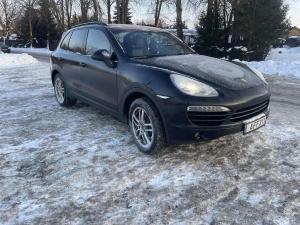 Melns Porsche Cayenne 2013 Klaipėda, ar dzinēja tilpumu 2.97 L un nobraukumu 260 tūkst. km par 15500 €, foto 2 vietnē AUTOMOTO.COM.LV