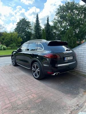 Melns Porsche Cayenne 2013 Paide, ar dzinēja tilpumu 3.00 L un nobraukumu 259 tūkst. km par 14000 €, foto 2 vietnē AUTOMOTO.COM.LV