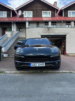 Melns Porsche Cayenne 2013 Paide, ar dzinēja tilpumu 3.00 L un nobraukumu 259 tūkst. km par 14000 €, foto 4 vietnē AUTOMOTO.COM.LV