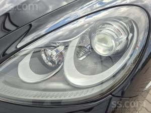 Black Porsche Cayenne 2013 in Riga, with an engine capacity of 3.00 L and mileage of 156 thousand km for 19900 €, photo 18 on AUTOMOTO.COM.LV