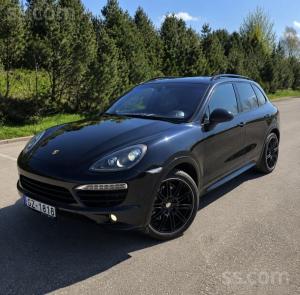 Melns Porsche Cayenne 2013 Talsi, ar dzinēja tilpumu 4.20 L un nobraukumu 226 tūkst. km par 18500 €, foto  vietnē AUTOMOTO.COM.LV