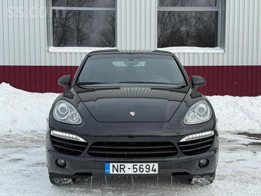 Melns Porsche Cayenne 2013 Rīga, ar dzinēja tilpumu 3.00 L un nobraukumu 152 tūkst. km par 13990 €, foto 6 vietnē AUTOMOTO.COM.LV