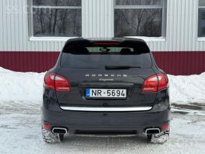 Melns Porsche Cayenne 2013 Rīga, ar dzinēja tilpumu 3.00 L un nobraukumu 152 tūkst. km par 13990 €, foto 7 vietnē AUTOMOTO.COM.LV