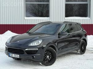 Melns Porsche Cayenne 2013 Rīga, ar dzinēja tilpumu 3.00 L un nobraukumu 152 tūkst. km par 13990 €, foto 8 vietnē AUTOMOTO.COM.LV
