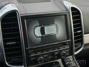 Melns Porsche Cayenne 2013 Rīga, ar dzinēja tilpumu 3.00 L un nobraukumu 152 tūkst. km par 13990 €, foto 16 vietnē AUTOMOTO.COM.LV