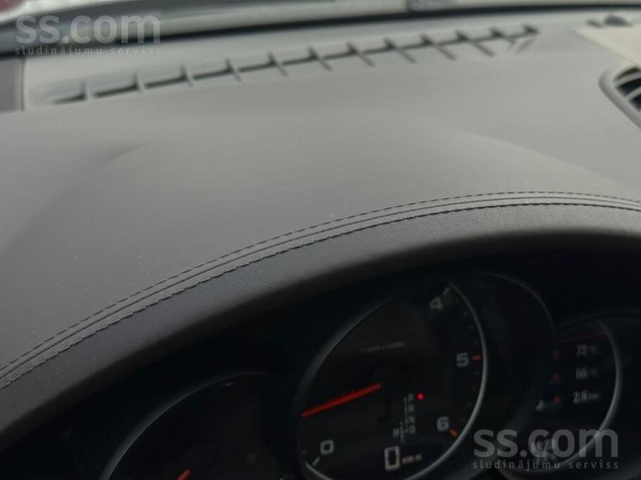 Melns Porsche Cayenne 2013 Rīga, ar dzinēja tilpumu 3.00 L un nobraukumu 152 tūkst. km par 13990 €, foto 22 vietnē AUTOMOTO.COM.LV