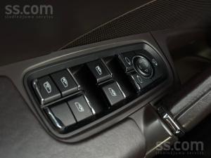 Melns Porsche Cayenne 2013 Rīga, ar dzinēja tilpumu 3.00 L un nobraukumu 152 tūkst. km par 13990 €, foto 24 vietnē AUTOMOTO.COM.LV
