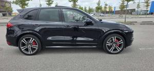 Black Porsche Cayenne 2013 in Klaipeda, with an engine capacity of 4.80 L and mileage of 209 thousand km for 16800 €, photo 3 on AUTOMOTO.COM.LV