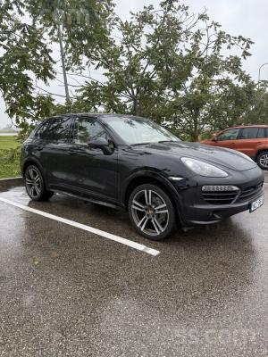 Melns Porsche Cayenne 2013 Jūrmala, ar dzinēja tilpumu 3.00 L un nobraukumu 203 tūkst. km par 21000 €, foto 7 vietnē AUTOMOTO.COM.LV