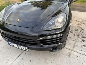 Melns Porsche Cayenne 2013 Jūrmala, ar dzinēja tilpumu 3.00 L un nobraukumu 203 tūkst. km par 21000 €, foto 8 vietnē AUTOMOTO.COM.LV