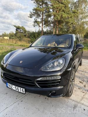 Melns Porsche Cayenne 2013 Jūrmala, ar dzinēja tilpumu 3.00 L un nobraukumu 203 tūkst. km par 21000 €, foto 11 vietnē AUTOMOTO.COM.LV