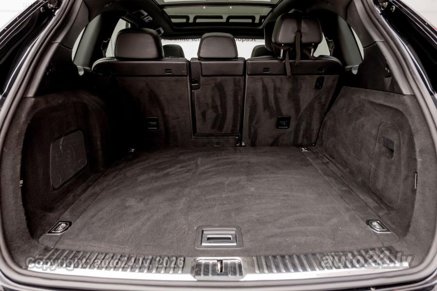 Black Porsche Cayenne 2013 in Parnu, with an engine capacity of 4.10 L and mileage of 162 thousand km for 22900 €, photo 22 on AUTOMOTO.COM.LV