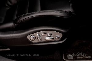 Black Porsche Cayenne 2013 in Parnu, with an engine capacity of 4.10 L and mileage of 162 thousand km for 22900 €, photo 23 on AUTOMOTO.COM.LV