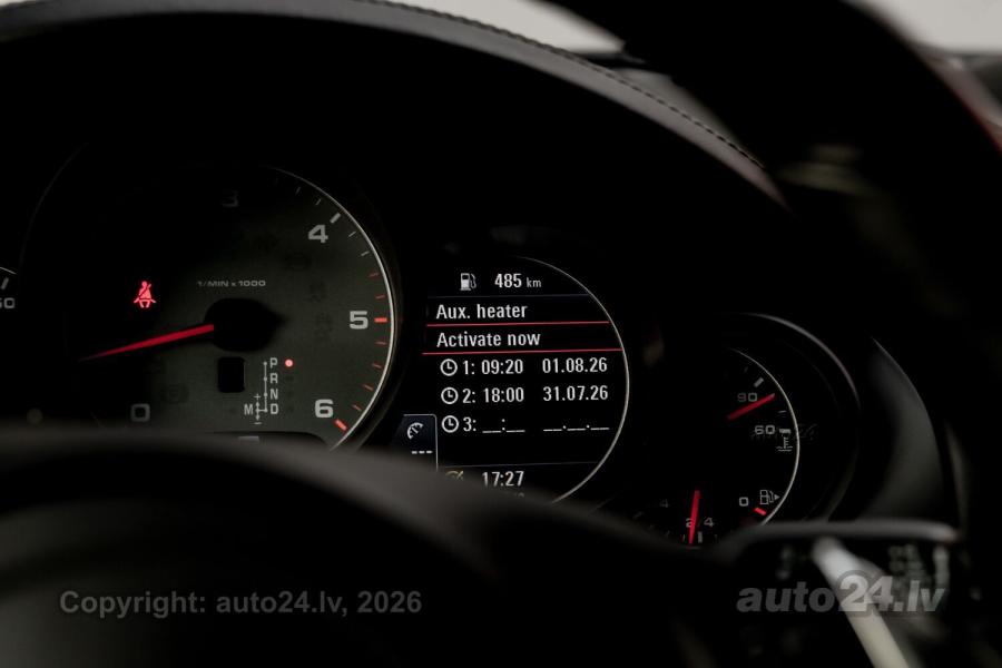 Black Porsche Cayenne 2013 in Parnu, with an engine capacity of 4.10 L and mileage of 162 thousand km for 22900 €, photo 27 on AUTOMOTO.COM.LV