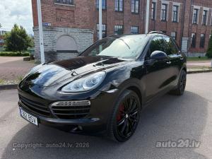 Melns Porsche Cayenne 2013 Tallina, ar dzinēja tilpumu 3.00 L un nobraukumu 283 tūkst. km par 20800 €, foto  vietnē AUTOMOTO.COM.LV