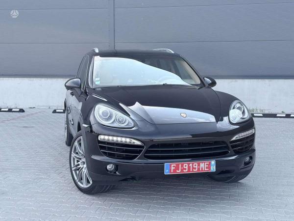 Melns Porsche Cayenne 2013 Šauļi, ar dzinēja tilpumu 2.97 L un nobraukumu 296 tūkst. km par 13800 €, foto 5 vietnē AUTOMOTO.COM.LV