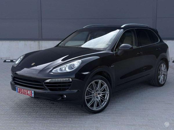 Melns Porsche Cayenne 2013 Šauļi, ar dzinēja tilpumu 2.97 L un nobraukumu 296 tūkst. km par 13800 €, foto 6 vietnē AUTOMOTO.COM.LV