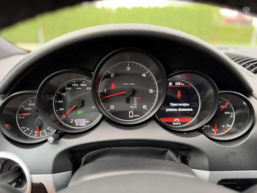 Black Porsche Cayenne 2013 in Vilnius, with an engine capacity of 2.97 L and mileage of 217 thousand km for 13500 €, photo 9 on AUTOMOTO.COM.LV