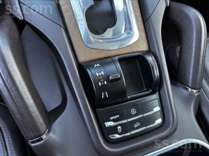 Black Porsche Cayenne 2013 in Riga, with an engine capacity of 4.20 L and mileage of 349 thousand km for 17800 €, photo 15 on AUTOMOTO.COM.LV