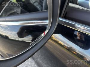 Black Porsche Cayenne 2013 in Riga, with an engine capacity of 4.20 L and mileage of 349 thousand km for 17800 €, photo 17 on AUTOMOTO.COM.LV