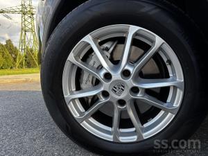 Black Porsche Cayenne 2013 in Riga, with an engine capacity of 4.20 L and mileage of 349 thousand km for 17800 €, photo 20 on AUTOMOTO.COM.LV