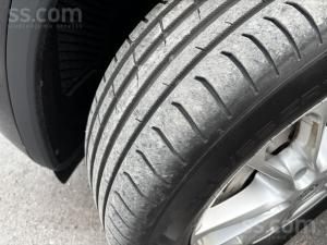Black Porsche Cayenne 2013 in Riga, with an engine capacity of 4.20 L and mileage of 349 thousand km for 17800 €, photo 21 on AUTOMOTO.COM.LV