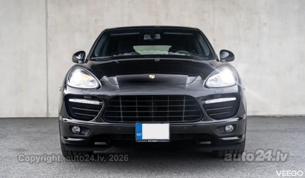 Porsche Cayenne 2013 in Tallinn on AUTOMOTO.COM.LV Black Porsche Cayenne 2013 in Tallinn, with an engine capacity of 4.80 L and mileage of 114 thousand km for 25500 €, photo 3 on AUTOMOTO.COM.LV