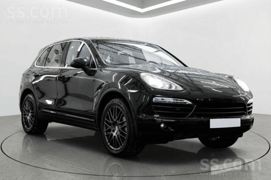 Melns Porsche Cayenne 2013 Rīga, ar dzinēja tilpumu 3.00 L un nobraukumu 234 tūkst. km par 13390 €, foto 3 vietnē AUTOMOTO.COM.LV