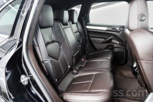 Melns Porsche Cayenne 2013 Rīga, ar dzinēja tilpumu 3.00 L un nobraukumu 234 tūkst. km par 13390 €, foto 9 vietnē AUTOMOTO.COM.LV