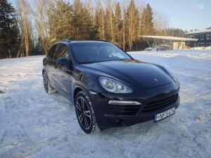 Melns Porsche Cayenne 2014 Viļņa, ar dzinēja tilpumu 3.60 L un nobraukumu 368 tūkst. km par 12900 €, foto  vietnē AUTOMOTO.COM.LV