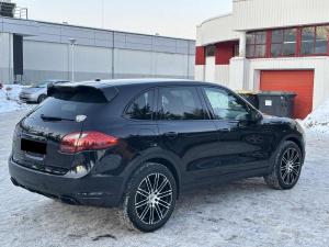 Melns Porsche Cayenne 2014 Klaipėda, ar dzinēja tilpumu 3.60 L un nobraukumu 207 tūkst. km par 14000 €, foto 12 vietnē AUTOMOTO.COM.LV