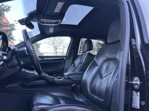 Melns Porsche Cayenne 2014 Klaipėda, ar dzinēja tilpumu 3.60 L un nobraukumu 207 tūkst. km par 14000 €, foto 25 vietnē AUTOMOTO.COM.LV