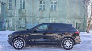 Black Porsche Cayenne 2014 in Klaipeda, with an engine capacity of 3.60 L and mileage of 255 thousand km for 10000 €, photo 5 on AUTOMOTO.COM.LV